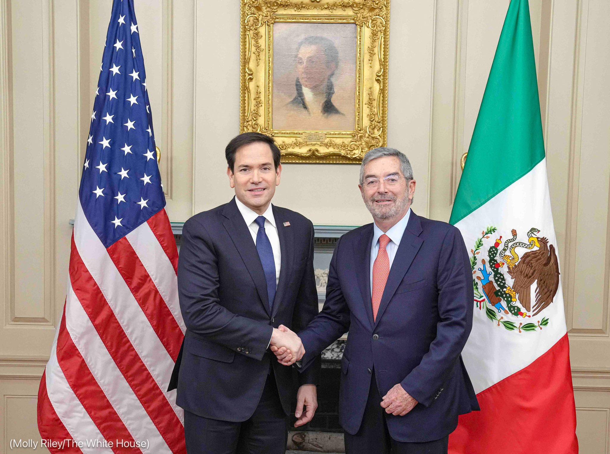 Reunión de Seguridad EE.UU.-México: Cooperación y Tensiones en la Era ...