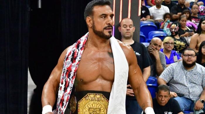 Alberto del Río: El Patrón reparte golpes en conferencia de prensa Triple A